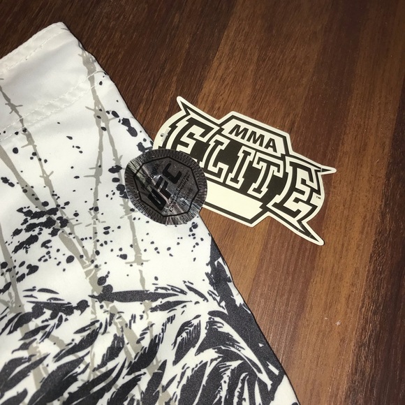 Mma Elite | Shorts | Mma Elite Shorts Ufc Black White Gray Skull Trunks ...